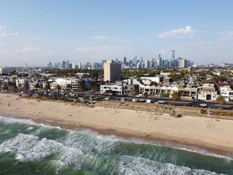 7 Best Beaches in Melbourne to Visit in 2025 – Zojir.com